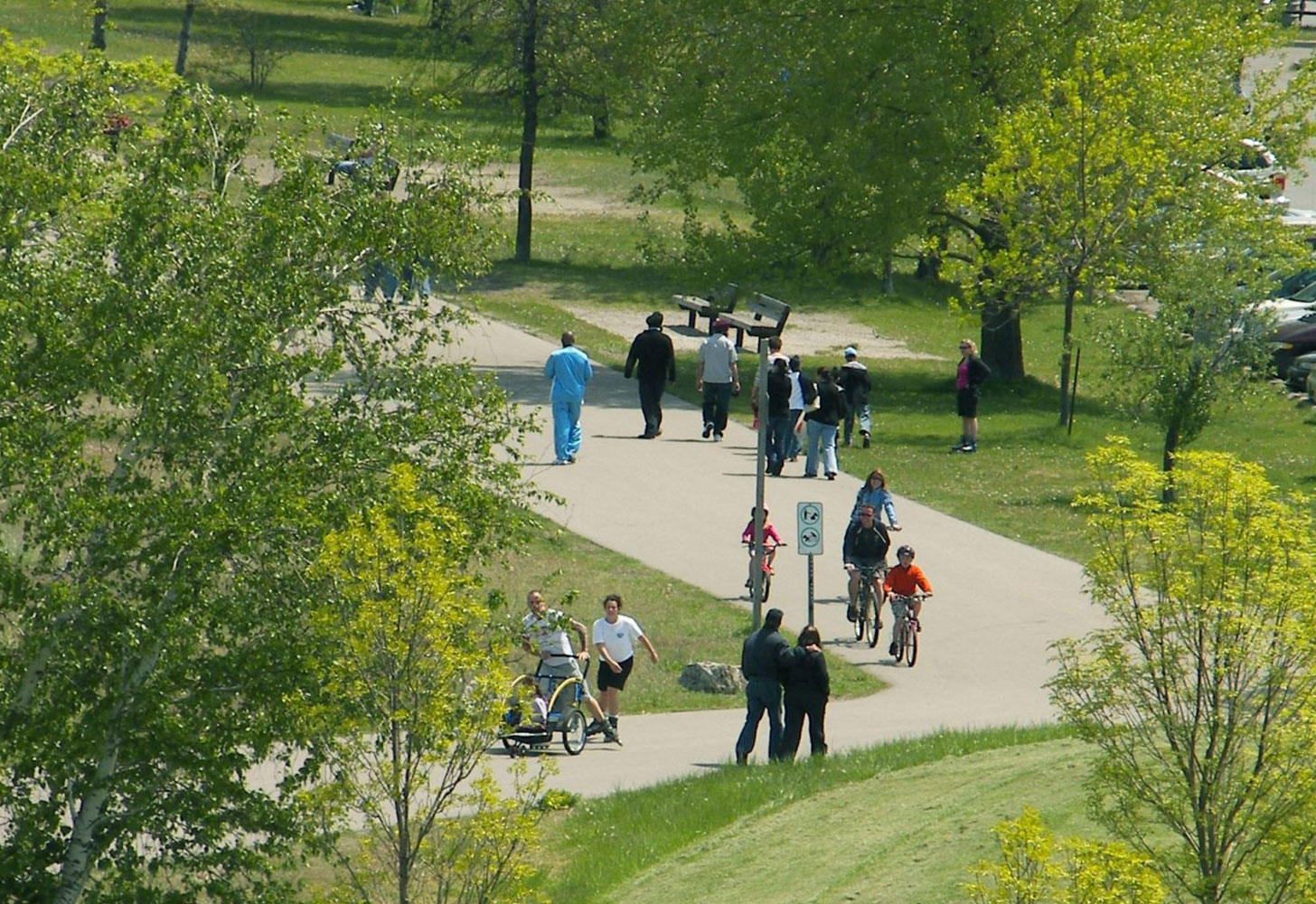 A Summer Guide to Hamilton's Waterfront - Cachet Homes