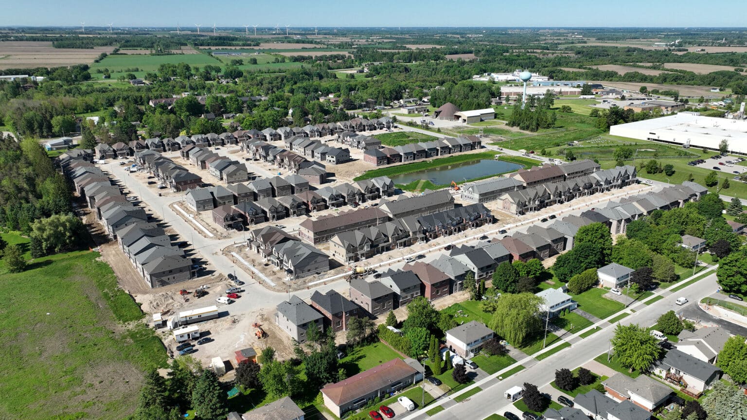 Discover Life in Arthur, Ontario